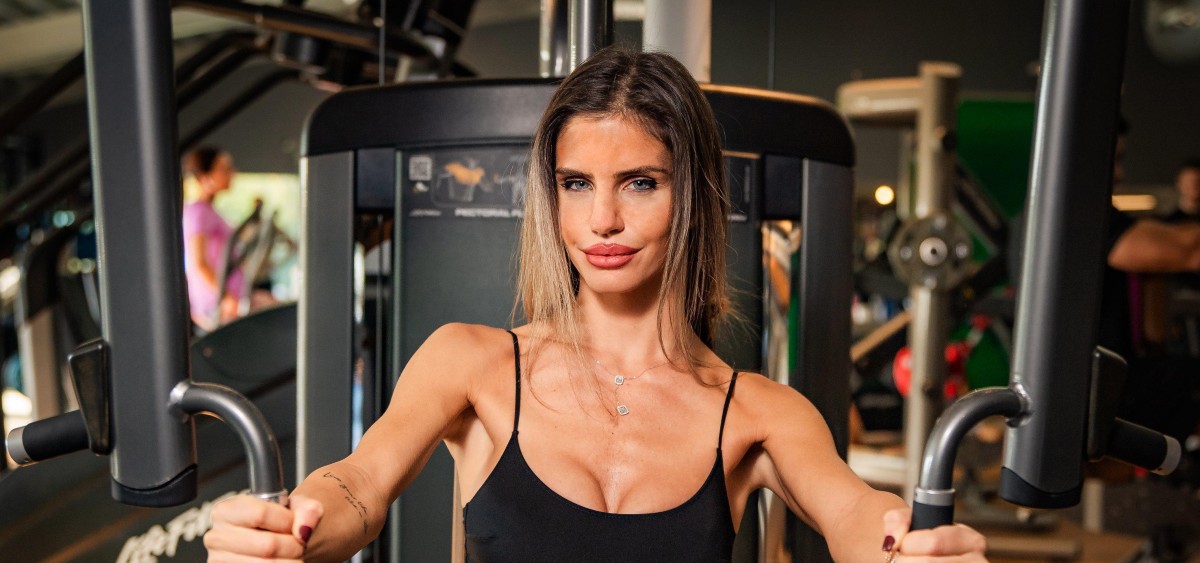 Ontdek Gal Refaelov, de Israëlische beauty en brains achter Paars-Witte ...
